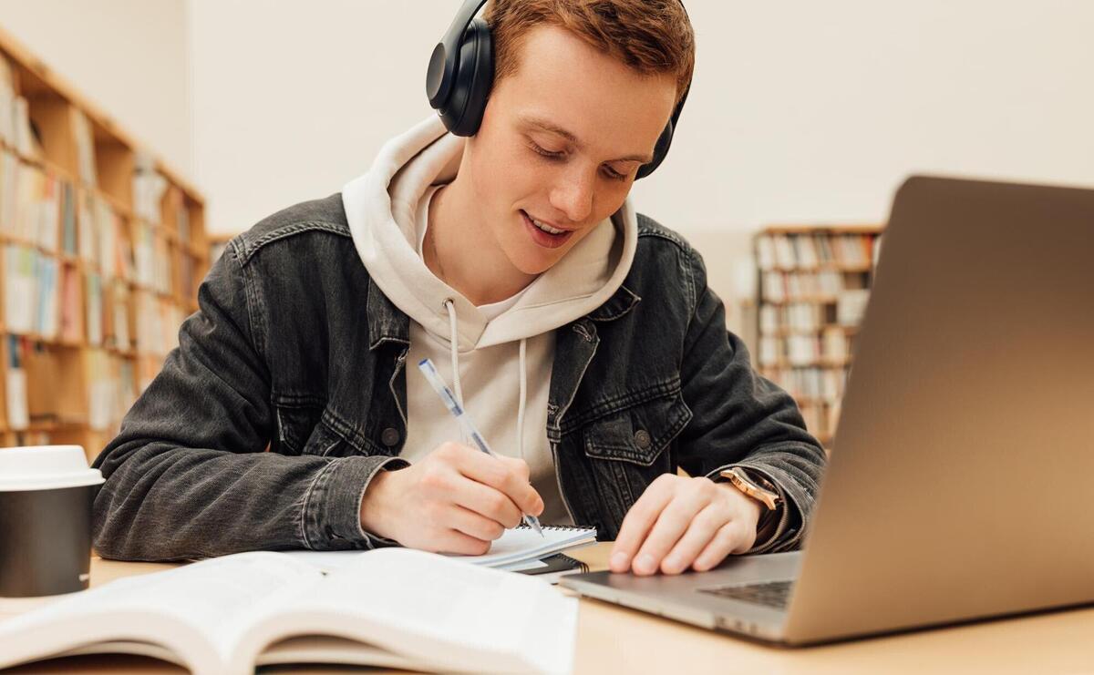 Microlearning: How Bite-Sized Training Meets the Needs of Today’s ...